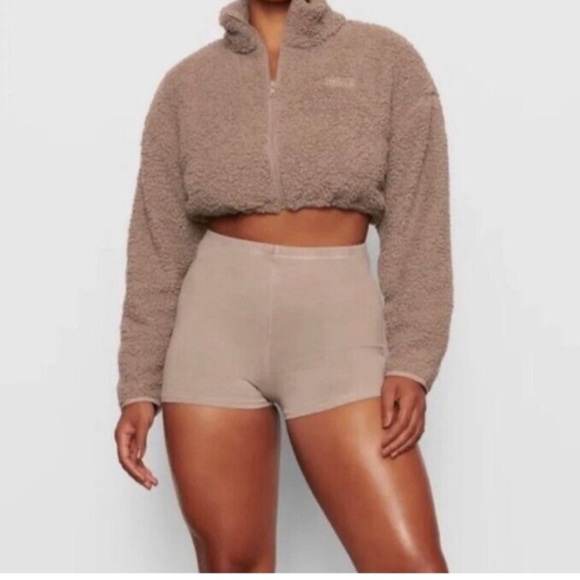SKIMS | Jackets & Coats | New Skims Womens Teddy High Pile Fleece Crop ...